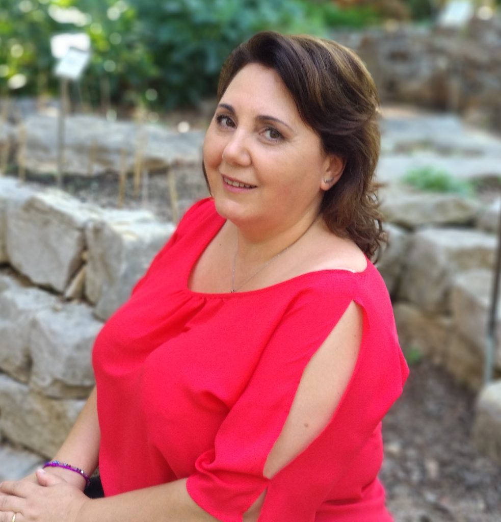 CONTACTO - Leonor Sánchez